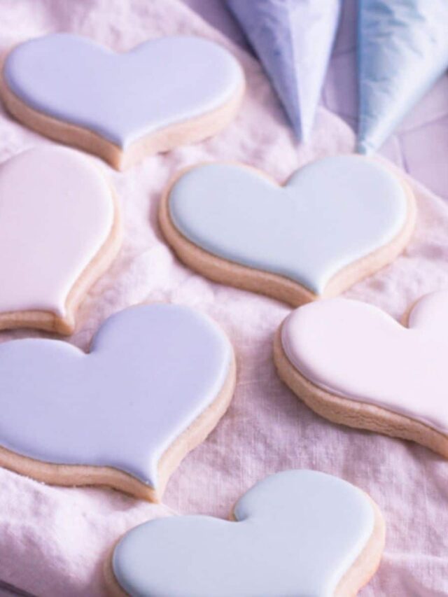 How to Add Sprinkles and Sanding Sugar to Cookies - The Frosted Kitchen