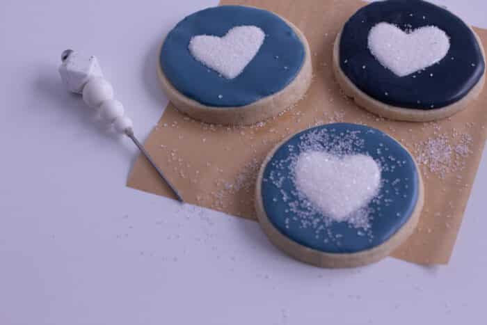 How to Add Sprinkles and Sanding Sugar to Cookies - The Frosted Kitchen