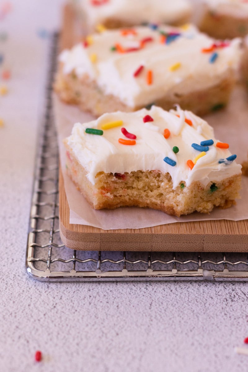 Funfetti Bars Recipe Christmas Funfetti Bar Cookies The Kitchn