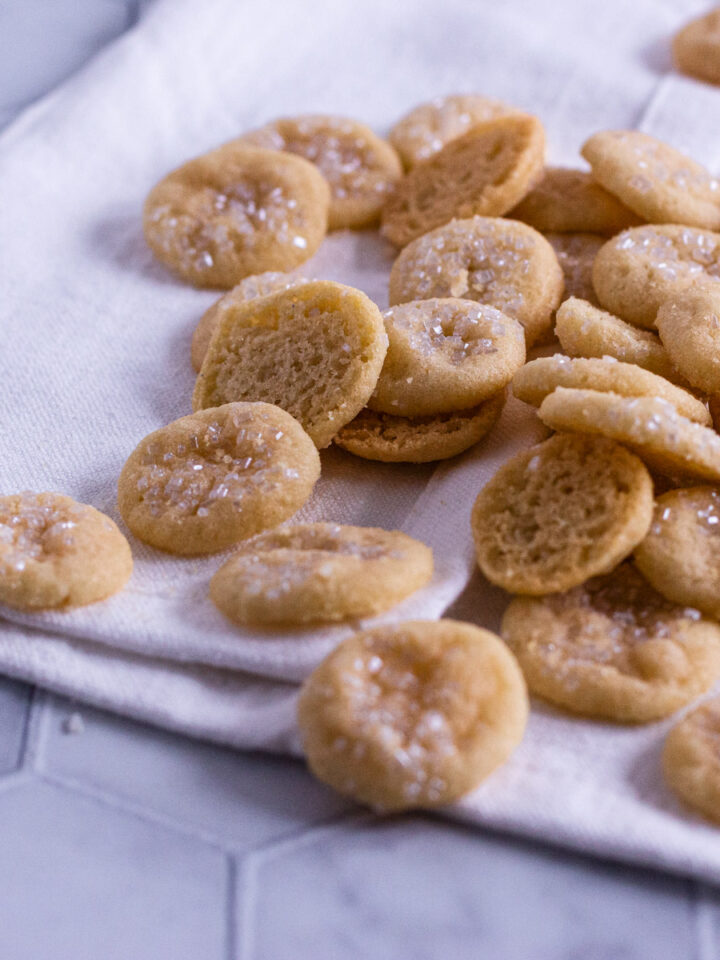 Easy Pumpkin Spice Shortbread Cookies - The Frosted Kitchen